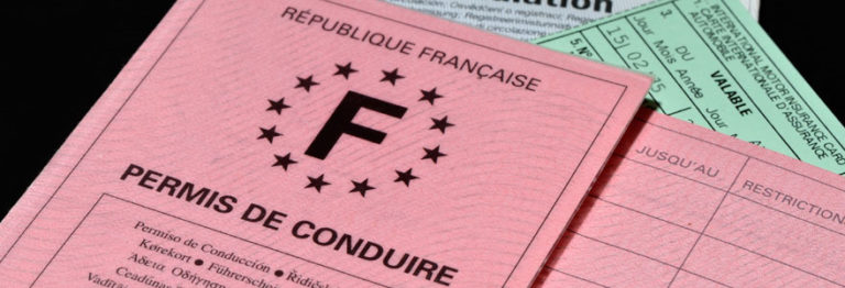 Les démarches pour le permis de conduire et la carte grise